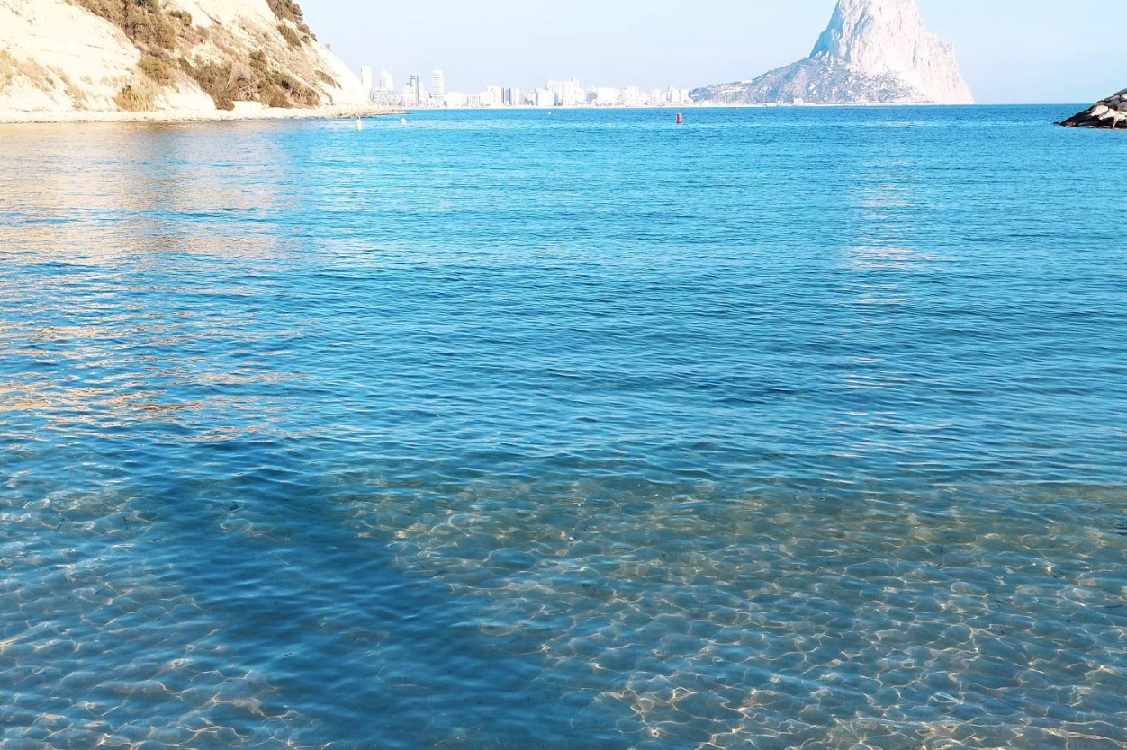 Playa Puerto Blanco - Calpe | Calpe Beach Guide - Discover the Best ...