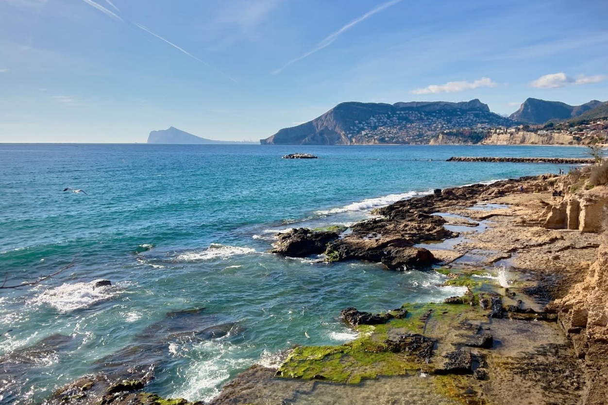 Cala Morelló/Cove del Morelló Calpe | Costa Blanca Beaches Guide ...